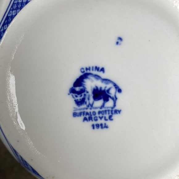 Buffalo David Bitton | Kitchen | Buffalo Pottery Argyle Teapot | Poshmark